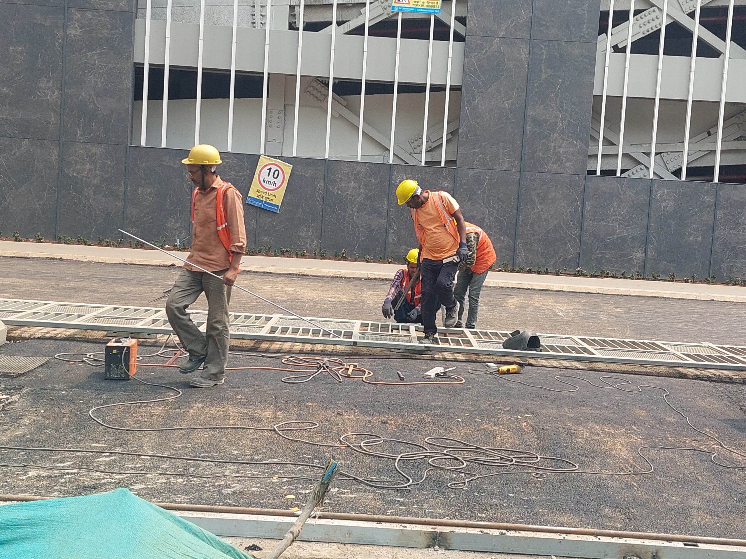 Motorized Sliding Gate Installation | L&T Infotech SEZ Mahape